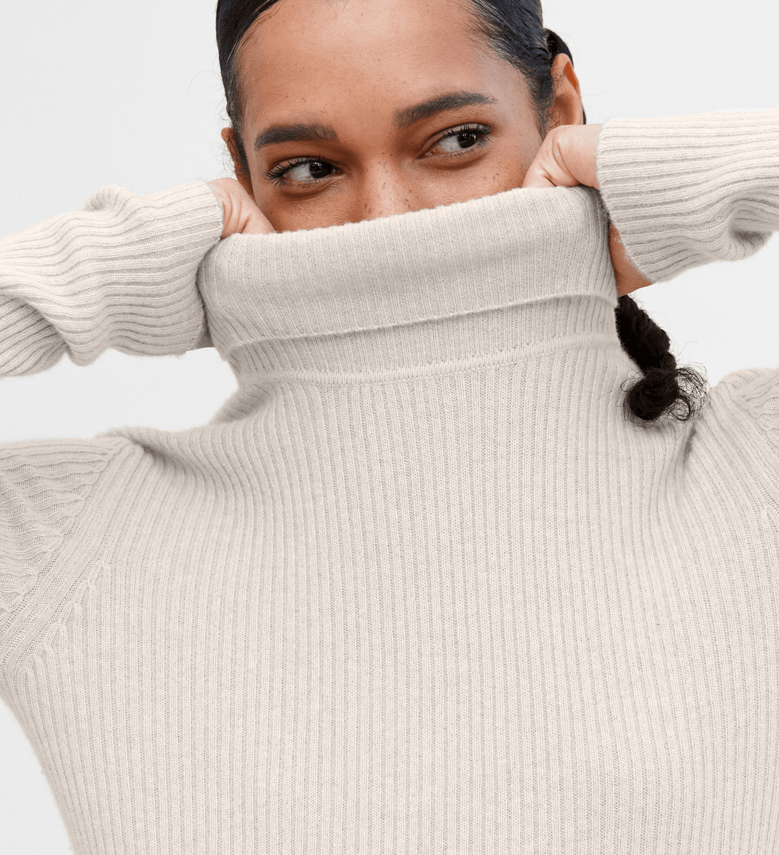 The Ribbed Turtleneck Cashmere Sweater – State Cashmere